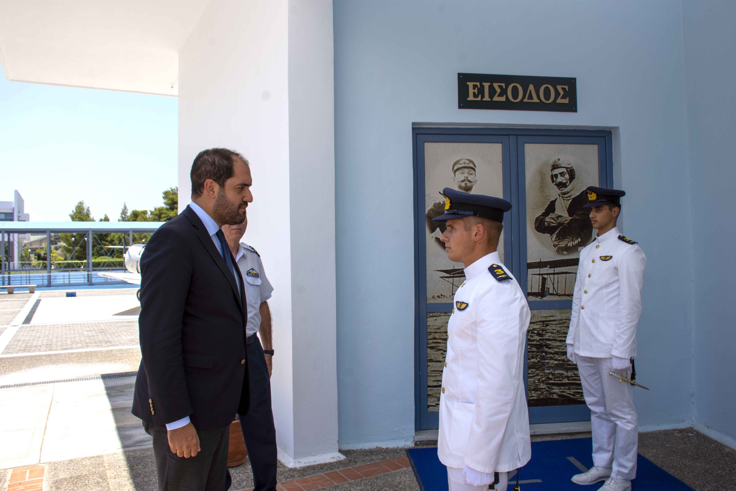 Στο 251 ΓΝΑ και Σχολή Ικάρων ο ΥΦΕΘΑ Ι. Κεφαλογιάννης - Πολεμική ...