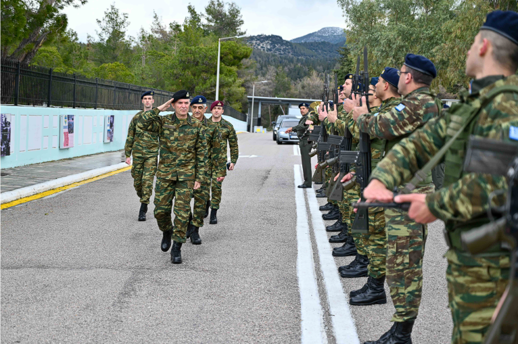 O Αρχηγός του Γενικού Επιτελείου Στρατού Αντιστράτηγος Γεώργιος ...